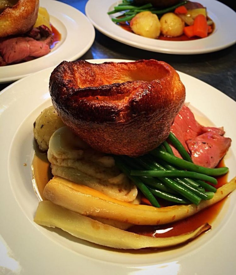 7 Places To Get A Sensational Sunday Lunch In Whitby - The Yorkshire Press