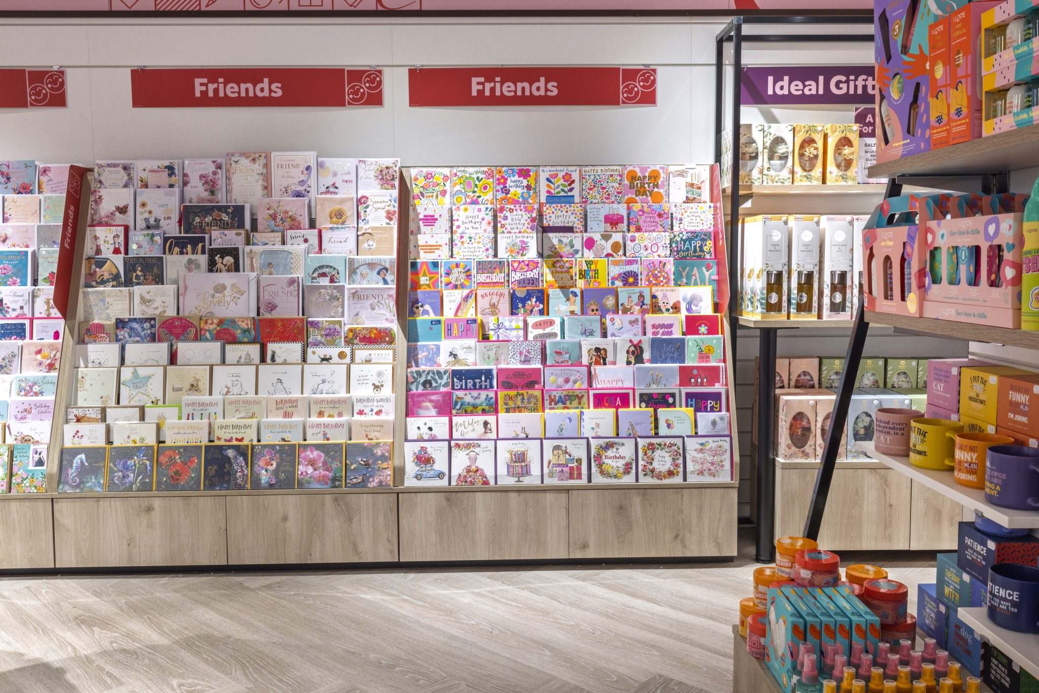 Clintons Rewards First 200 Shoppers As It Reopens In New Meadowhall ...